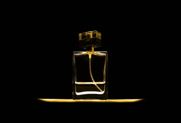 How to Transfer Perfume from One Bottle to Another - Grooming Wise
