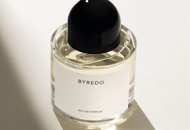 What Cologne Does Drake Wear? - Grooming Wise